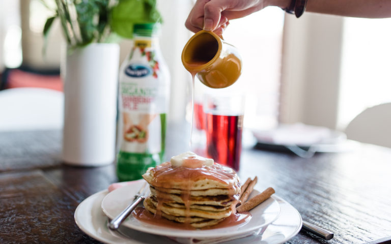 Spiced Cranberry Apple Syrup - Everyday Reading