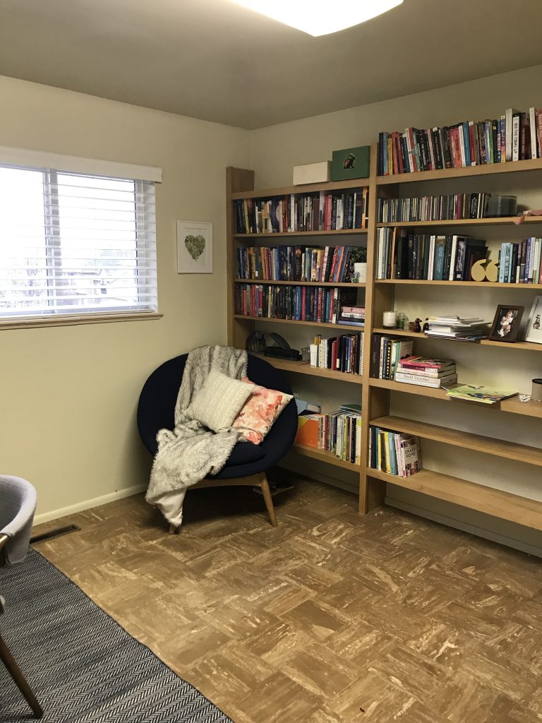 House Tour: Home Office - Everyday Reading