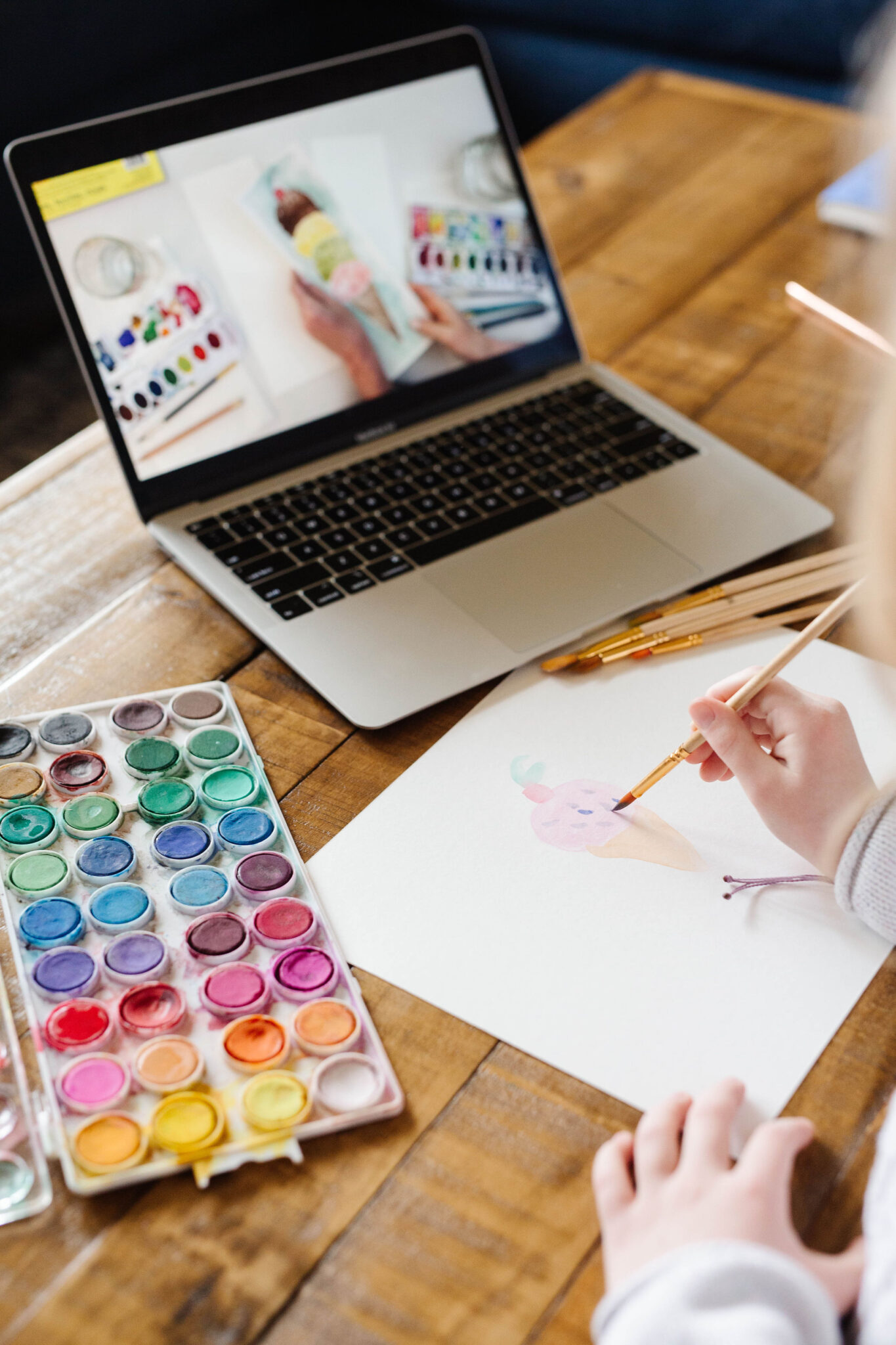 40 Inexpensive Hobbies To Try - Everyday Reading